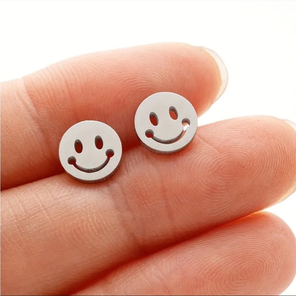 Fashion Jewelry | Jewelry | Silver Smiley Face Stud Earrings | Poshmark